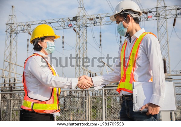 Close Hand Shake Teamwork Engineer Shake Stock Photo 1981709558 ...