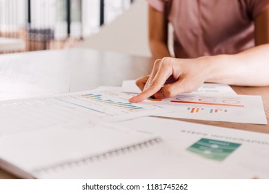 461,679 Pointing at paper Images, Stock Photos & Vectors | Shutterstock