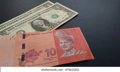 Close Malaysian Ringgit Currency Note Against Stock Photo 675615421 ...
