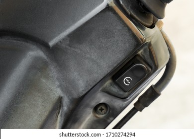 505 Motor bike start button Images, Stock Photos & Vectors | Shutterstock