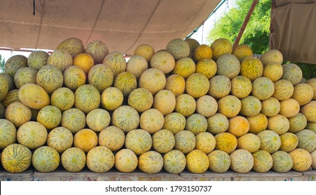 Fresh Pakistani Indian Traditional Bread Made Stock Photo 1734169916 ...