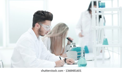 110 Microscope Log Images, Stock Photos & Vectors | Shutterstock