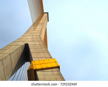 Close View Below Upside Down Y Stock Photo 729232969 | Shutterstock