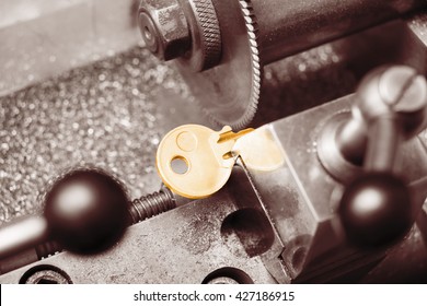 2,106 Drilling machine key Images, Stock Photos & Vectors | Shutterstock