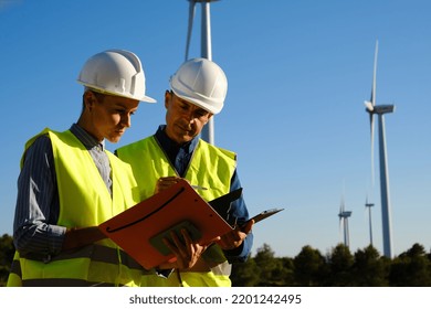 2,501 Two Engineer Talking Outdoor Images, Stock Photos & Vectors ...
