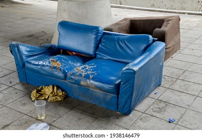 127 Torn tattered furniture Images, Stock Photos & Vectors | Shutterstock