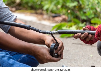5,526 Wrapping Wire Images, Stock Photos & Vectors | Shutterstock
