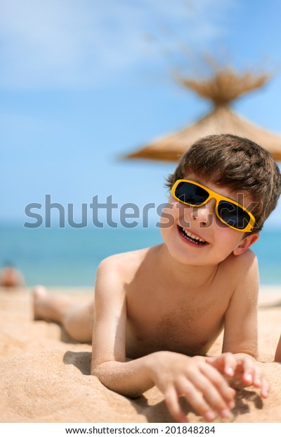 Closeup Portrait Little Boy On Beach Stock Photo 201848284 | Shutterstock