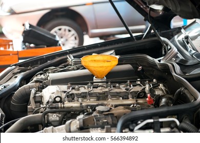 170 Engine Oil Change Top View Images, Stock Photos & Vectors ...