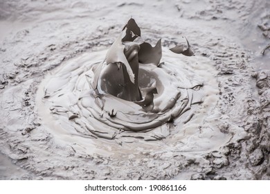 Closeup Splash Boiling Mud Mud Pool Stock Photo 190861166 | Shutterstock