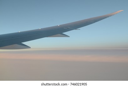Curved Wing Boeing 787 Dreamliner During Foto de stock 788567077 ...