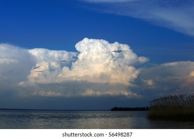Beautiful Cumulus Cloud Over Ocean Weather Stock Photo 510689083 ...