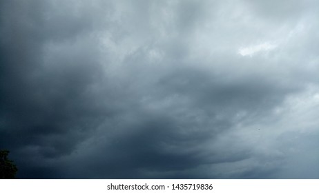 Clouds That Form Rain Storms Strong Stock Photo 1435719836 | Shutterstock