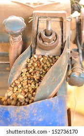 27 Coffee huller Images, Stock Photos & Vectors | Shutterstock