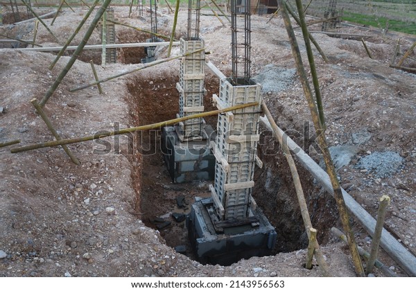 Column Timber Formwork Reinforcement Bar Construction Stock Photo ...