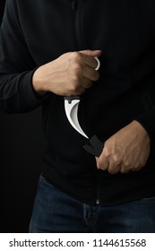 Criminal Big Knife Hidden Cold Weapon Foto de stock 1190553694 ...