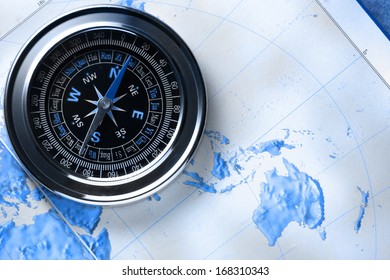 36,092 Compass on blue background Images, Stock Photos & Vectors ...