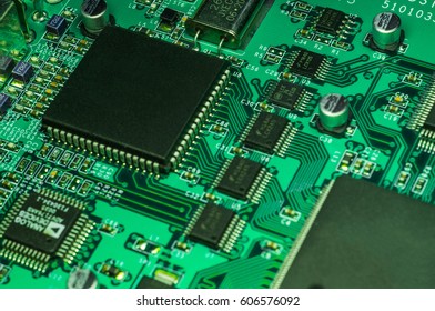 Green Pcb Board Microchip Stock Photo 420232744 | Shutterstock