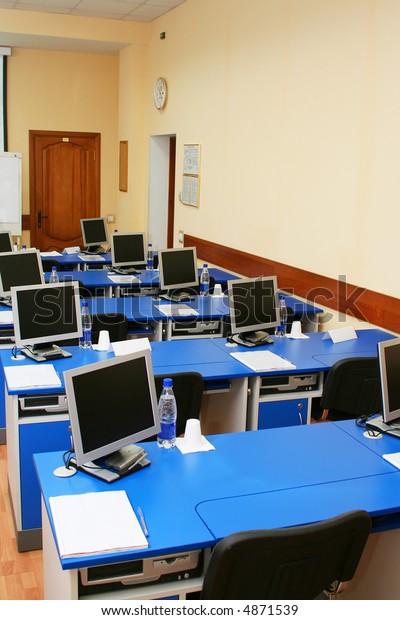 Computer Monitors Study Room 2 Stock Photo 4871539 | Shutterstock