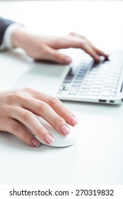 22,957 Using computer mouse Images, Stock Photos & Vectors | Shutterstock