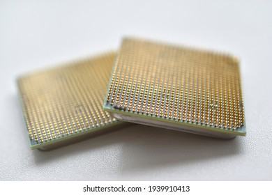 400 Modern cpu gold pins white background Images, Stock Photos ...