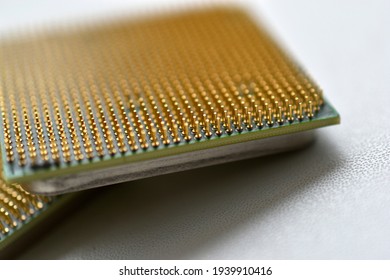 400 Modern cpu gold pins white background Images, Stock Photos ...