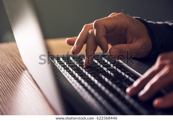 Computer Programmer Hacker Hands Typing Laptop Foto Stok 622368446 ... Computer Programmer Hacker Hands Typing Laptop Foto Stok 622368446 ...