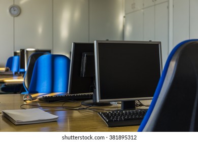 Computer Room Sunlight Shadow Stock Photo 381895312 | Shutterstock