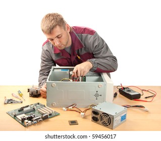 1,656 Computer repair guy Images, Stock Photos & Vectors | Shutterstock
