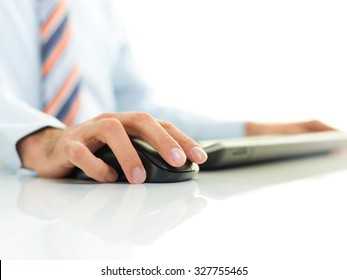 12,985 Person using mouse Images, Stock Photos & Vectors | Shutterstock