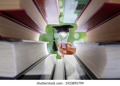 781 Academic sources Images, Stock Photos & Vectors | Shutterstock