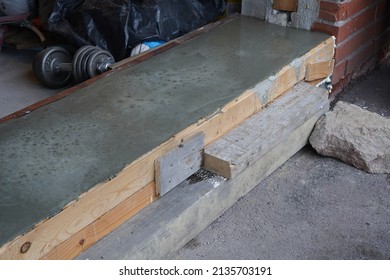 819 Concrete Boards Shuttering Images, Stock Photos & Vectors ...