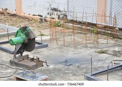 Construction Tools Stock Photo 736467409 | Shutterstock