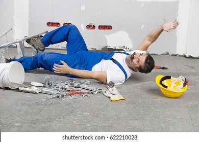 Construction Worker Falling Down Ladder Stock Photo 622210028 ...