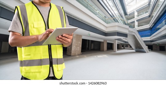 Construction Worker Front Construction Site Stock Photo 1427133416 ...