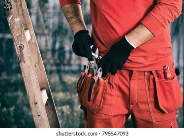 Construction Worker Hands Stock Photo 795547093 | Shutterstock