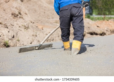 Construction Workers Pull Off Young Concrete Stock Photo 1734339605 ...