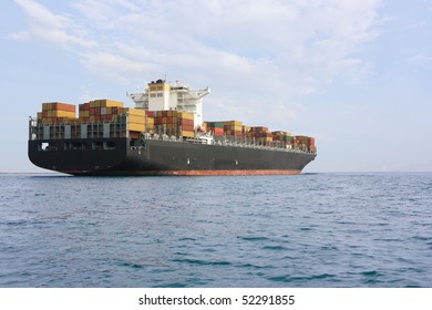Container Ship Apl Temasek Passes On Stock Photo 1442535452 | Shutterstock