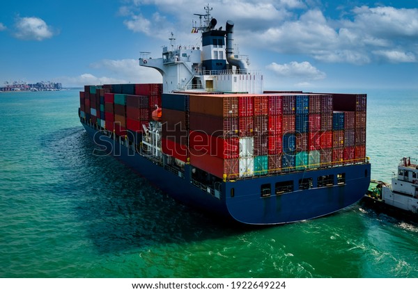 Container Ship Transporting Large Cargo Logistic Stock Photo 1922649224 ...