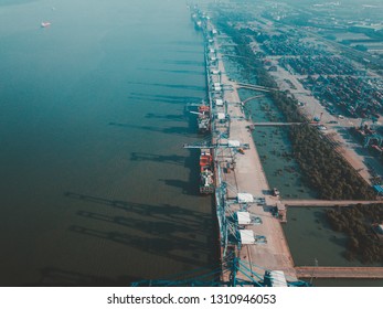 Container Ships Loading Unloading Dock Harbour Stock Photo 1310946053 ...