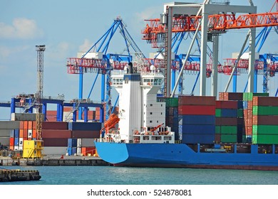 Container Stack Ship Under Crane Bridge Stock Photo 524878081 ...
