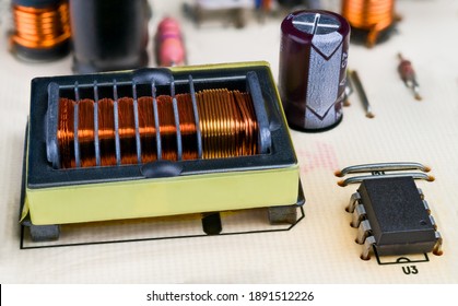 740 Inductor pcb Images, Stock Photos & Vectors | Shutterstock