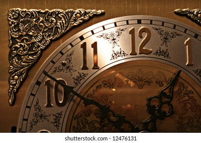 2,103 Antique grandfather clock Images, Stock Photos & Vectors ...