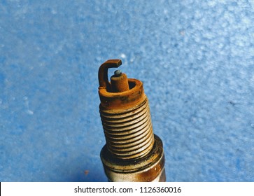 61 Single used spark plug Images, Stock Photos & Vectors | Shutterstock