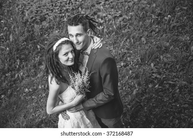 Couple Dreadlocks Posing Her Wedding Day 스톡 사진 372168418 | Shutterstock