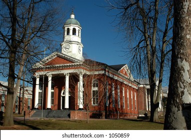 488 Virginia Courthouse Images, Stock Photos & Vectors | Shutterstock