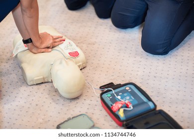 Cpr Training Using Aed Bag Mask Stock Photo 1134744746 | Shutterstock