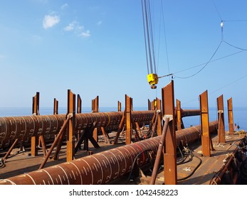 218 Offshore jacket install 图片、库存照片和矢量图 | Shutterstock