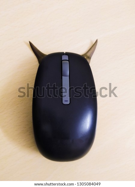 Creative Top View Wireless Mouse Horns Stock Photo 1305084049 ...