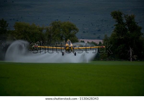 Crop Duster Flying Low Fast Stock Photo 1530628343 | Shutterstock
